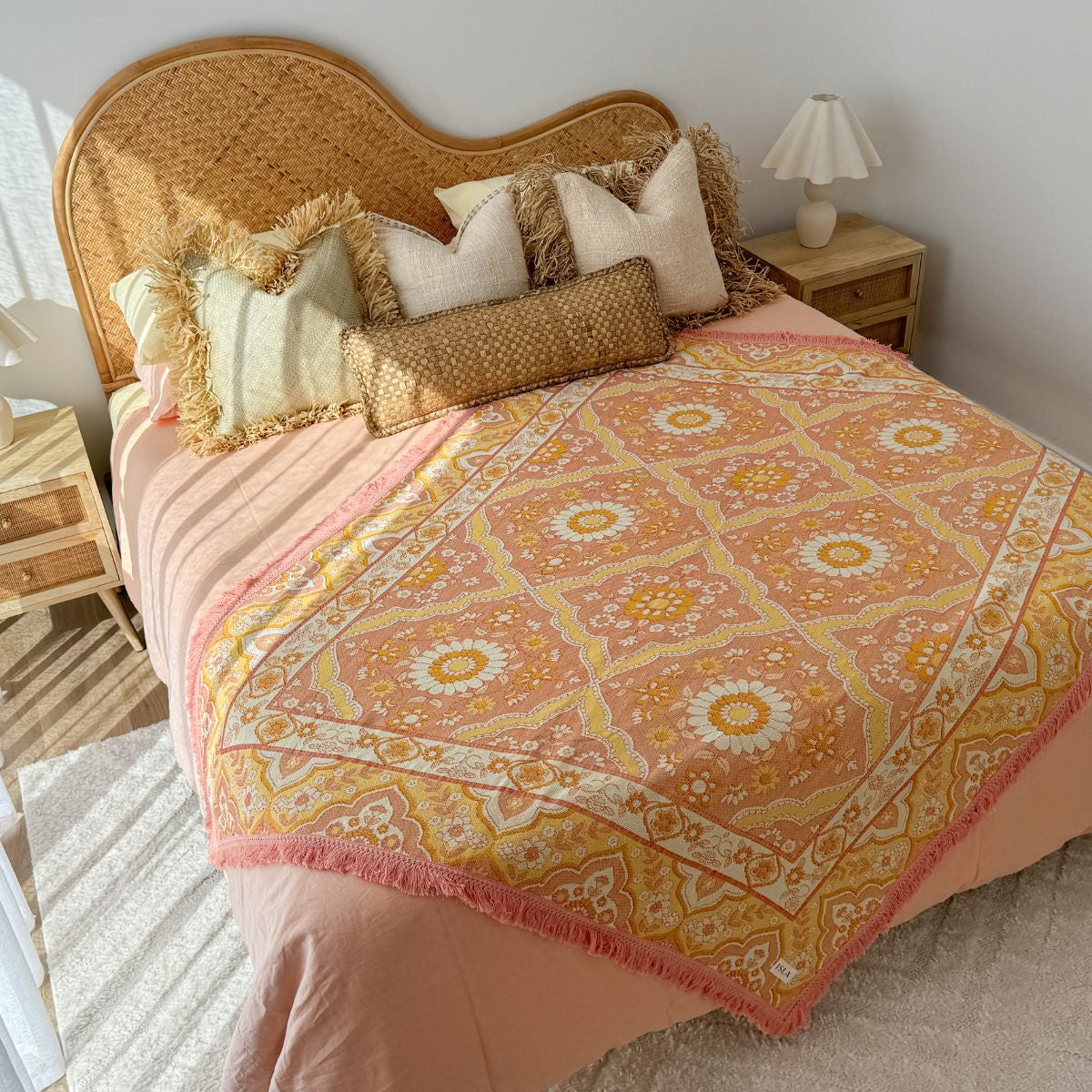 Versatile Uses For Your Picnic Blankets – ISLA