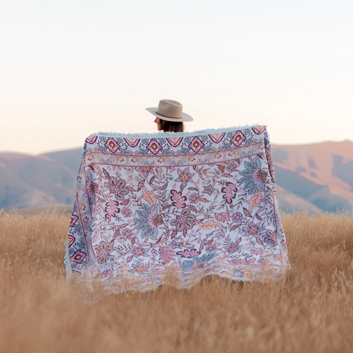 ISLA Label | Premium Picnic Rugs, Beach Umbrellas And Accessories ...