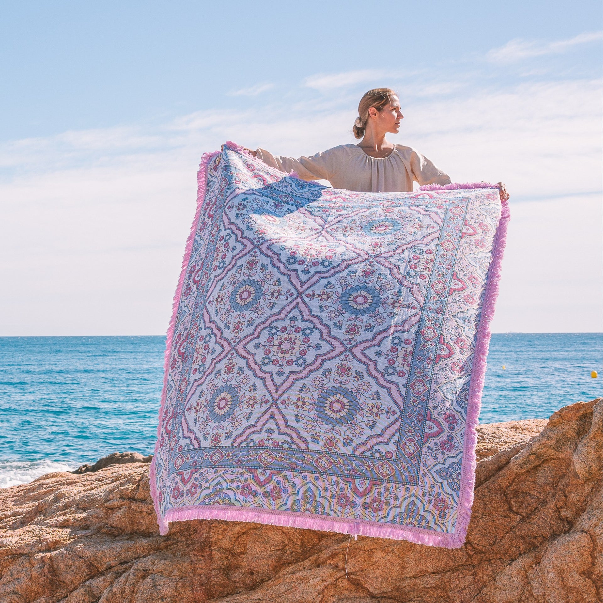 ISLA Label | Premium Picnic Rugs, Beach Umbrellas And Accessories ...